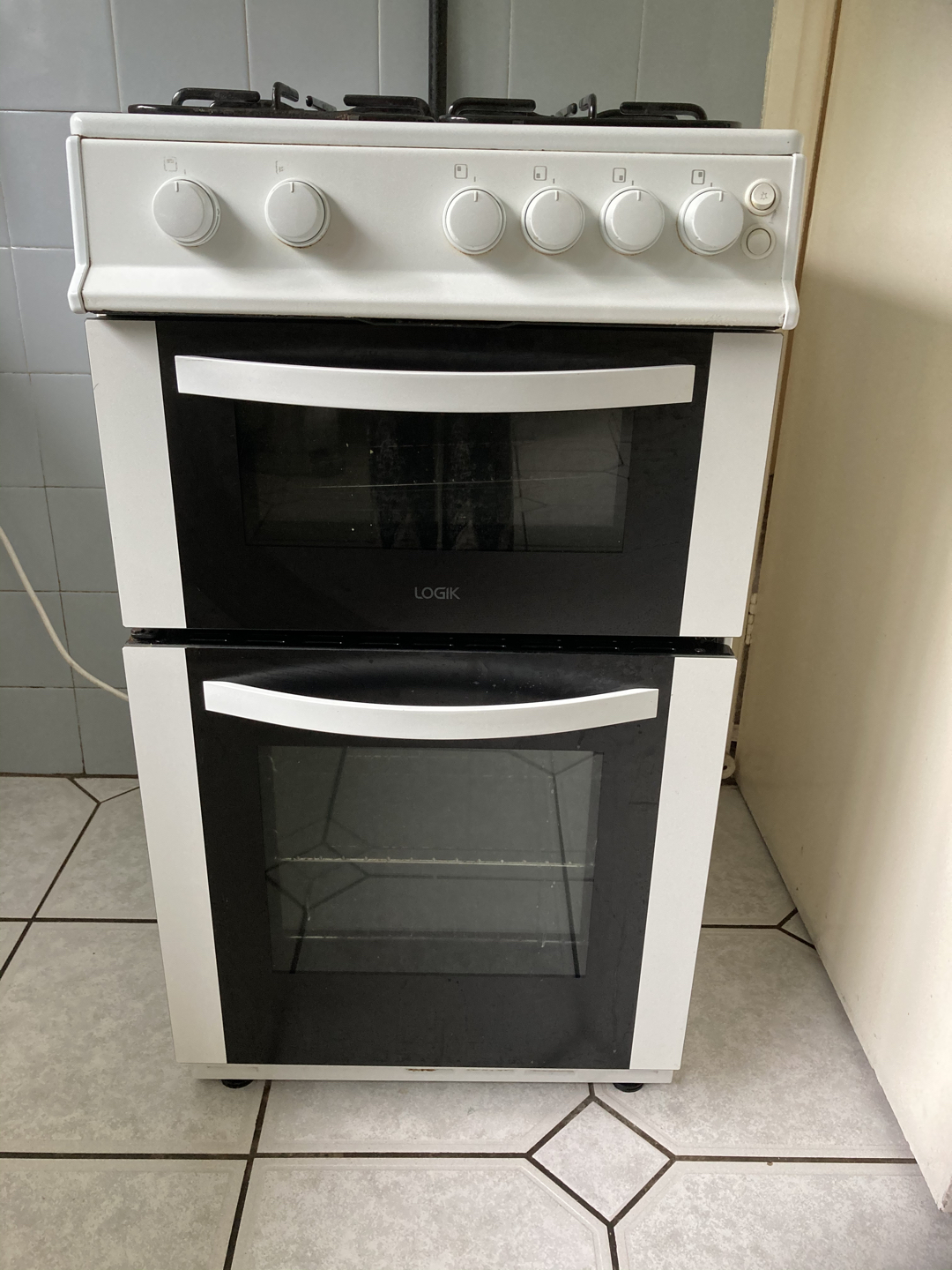 LOGIK Free standing twin cavity gas cooker | Karrot