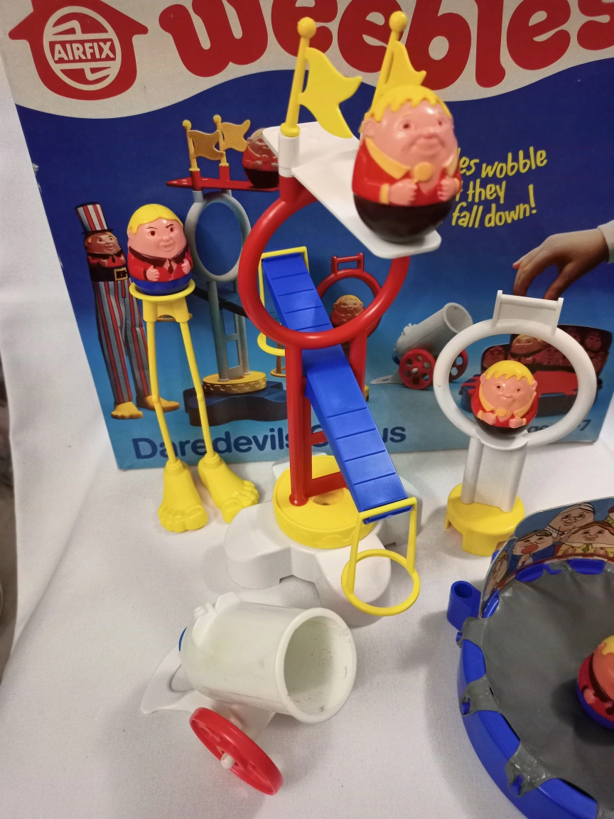 RARE VINTAGE AIRFIX WEEBLES DAREDEVILS CIRCUS. | Karrot