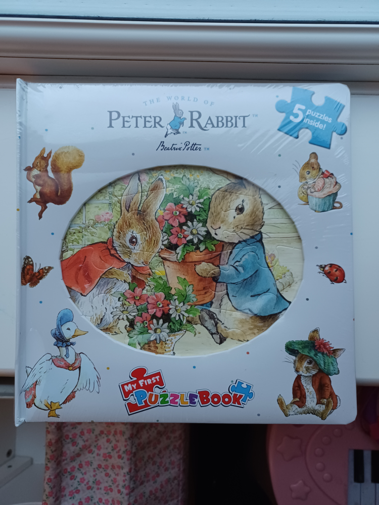 Peter Rabbit Puzzle Book 🐇 | Karrot