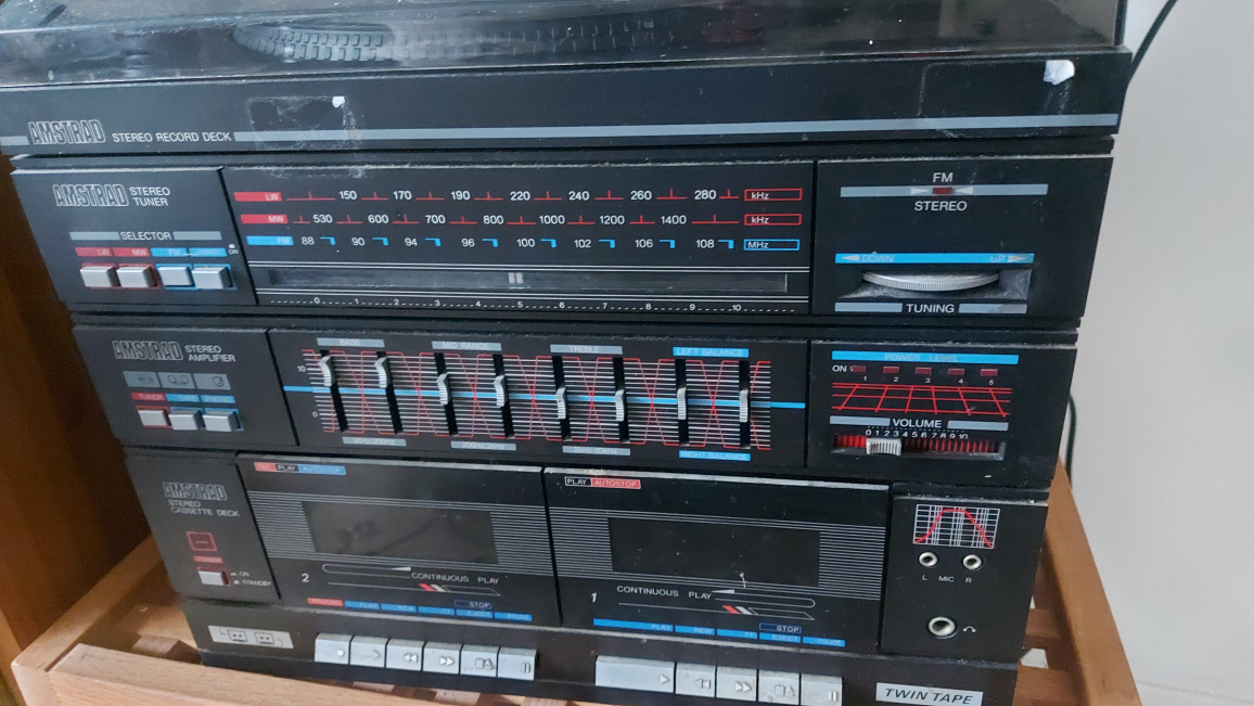 vintage amstrad tower stereo | Karrot