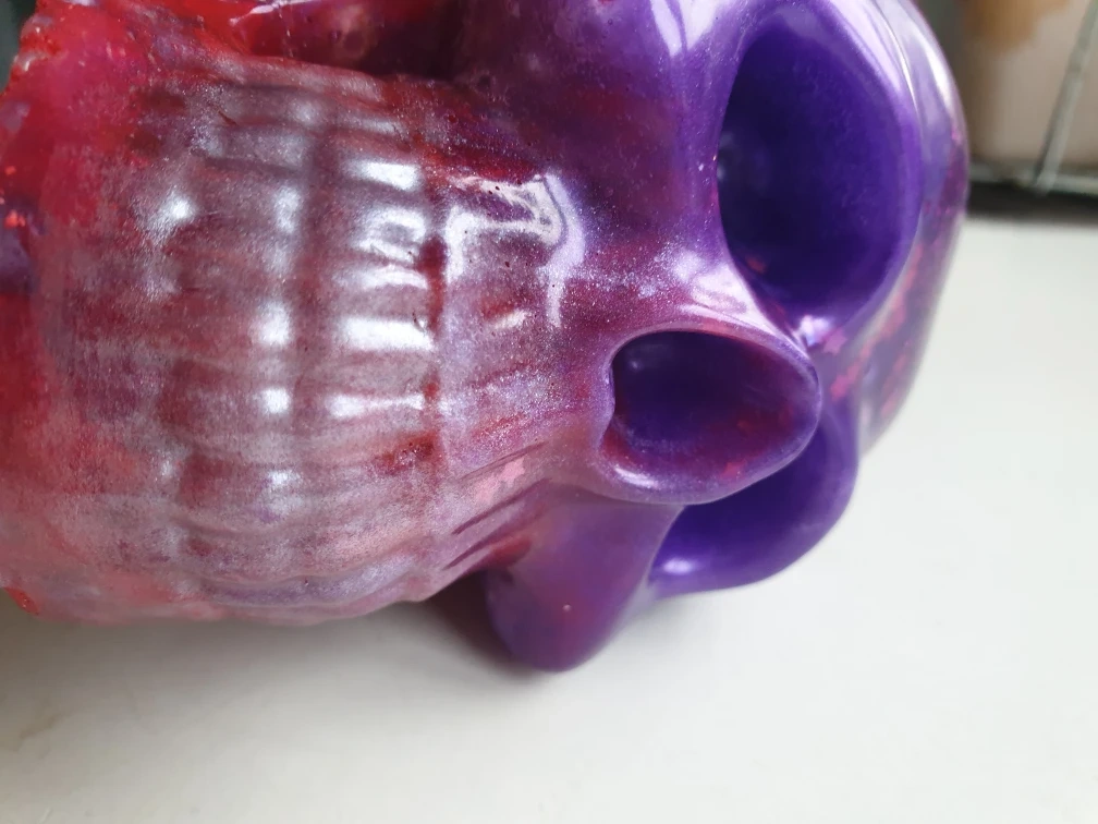 skullie the purple skull with gr8 teeth | Karrot