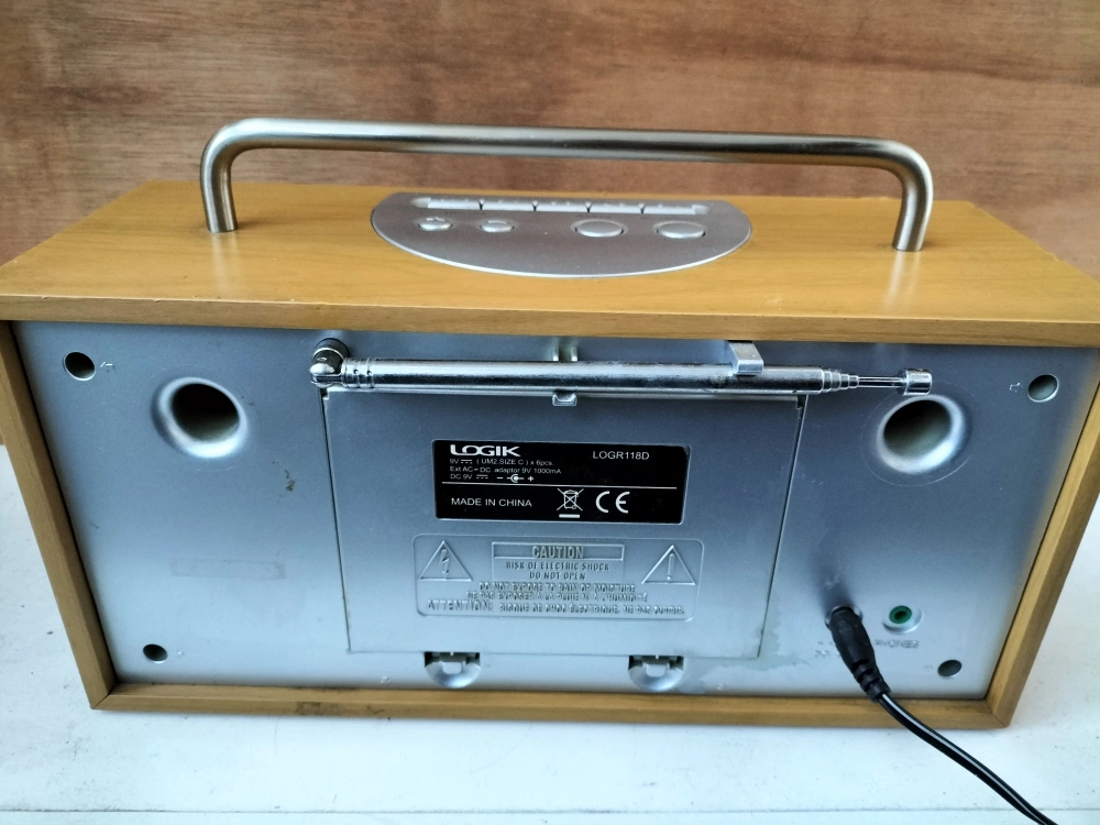 LOGIK DAB DIGITAL RADIO RECIEVER LOGR118D | Karrot LOGIK DAB DIGITAL RADIO RECIEVER LOGR118D | Karrot
