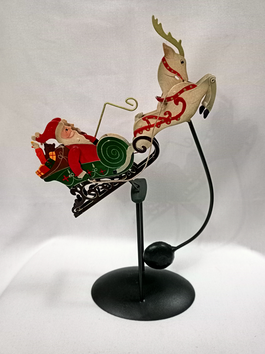 VINTAGE BALANCING/PENDULUM METAL SANTA/SLEIGH | Karrot